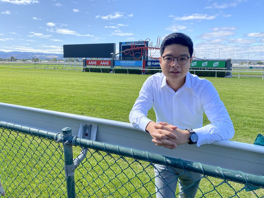 It’s happy days as Justin gets a taste of SA | Country Racing SA