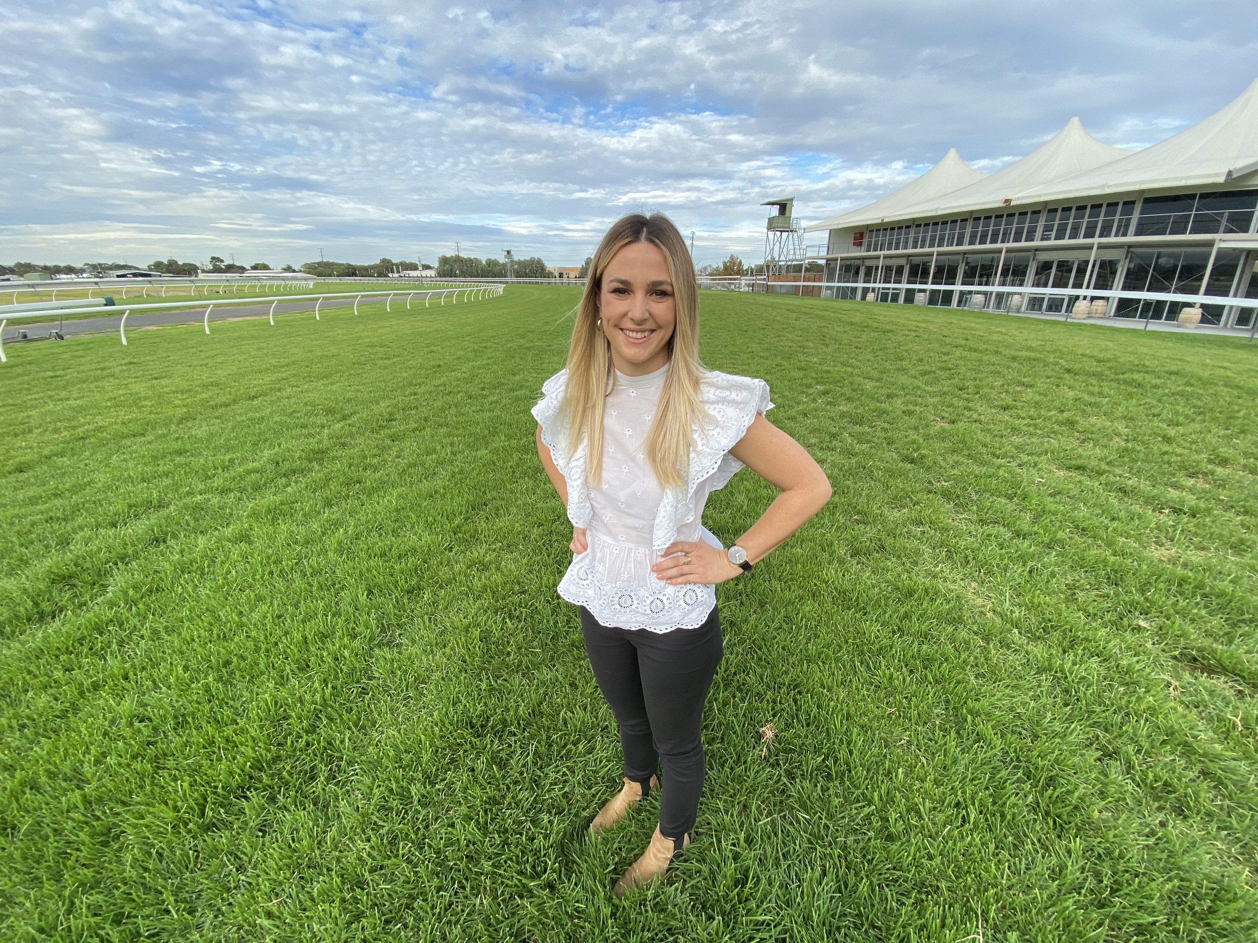 TRSA’s Tara ticks off a major achievement | Country Racing SA