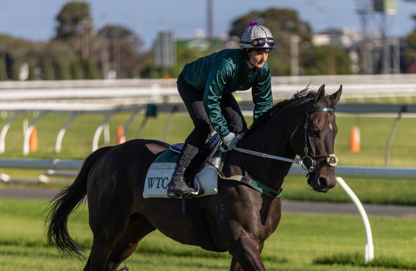 Jones, Clarken pair set for Dubai debuts | Country Racing SA