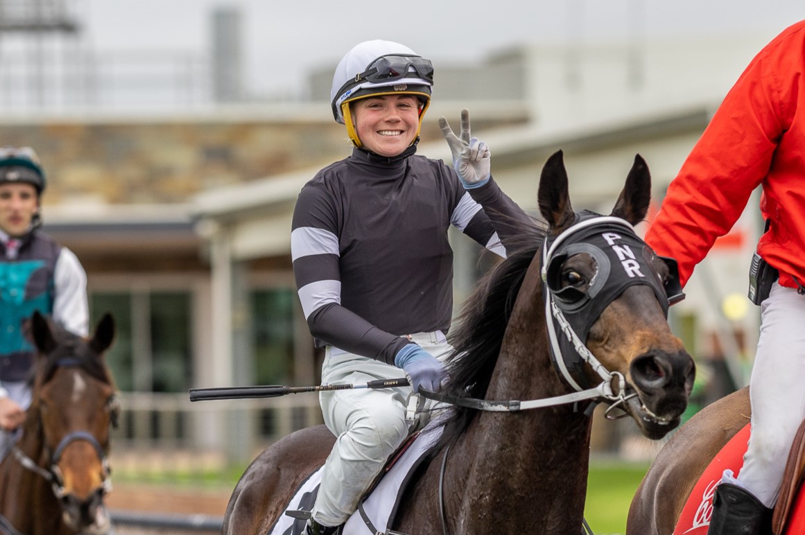 Apprentice Academy Highlights: September 2022 | Country Racing SA