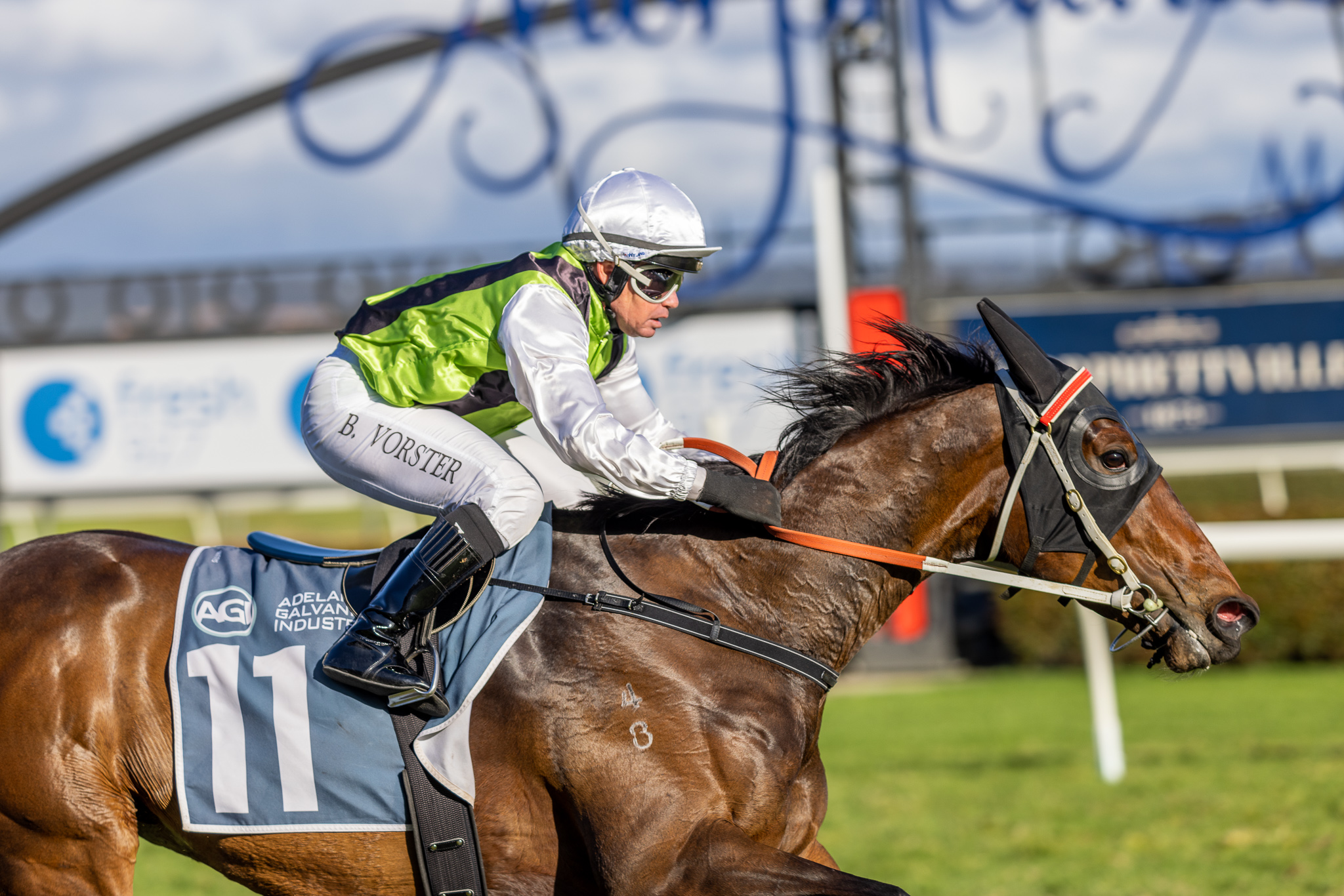 Rich Gina hoping to fire in Riziz Final | Country Racing SA